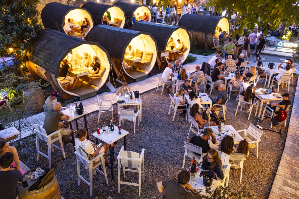 Discover Juno Moments